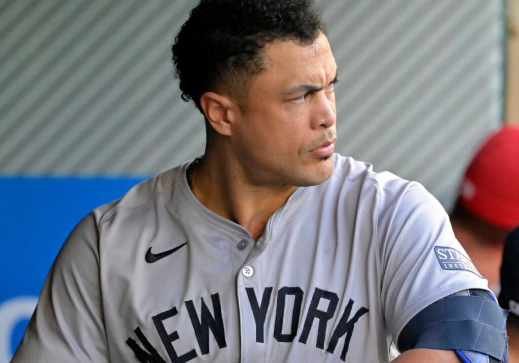Giancarlo Stanton Injuries: No Timeline for Recovery - NYY.NEWS