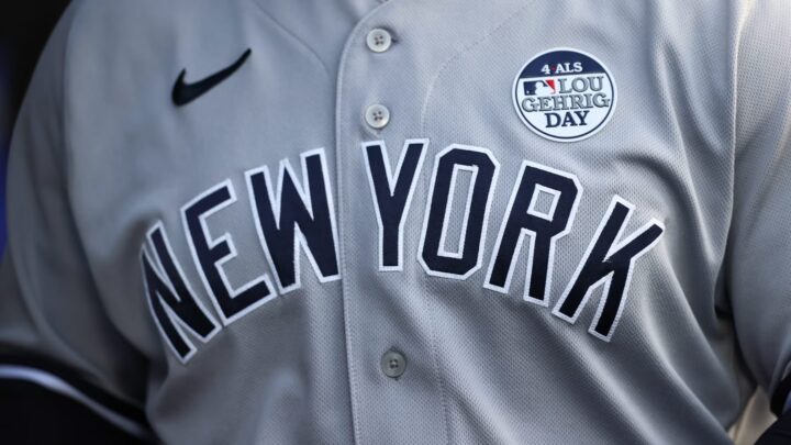 History of Yankees Uniforms, Logos, and Pinstripes - NYY.NEWS